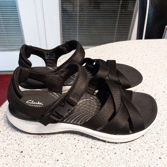 Cloudsteppers by Clarks | Shoes | Clarks Cloud Steppers | Poshmark